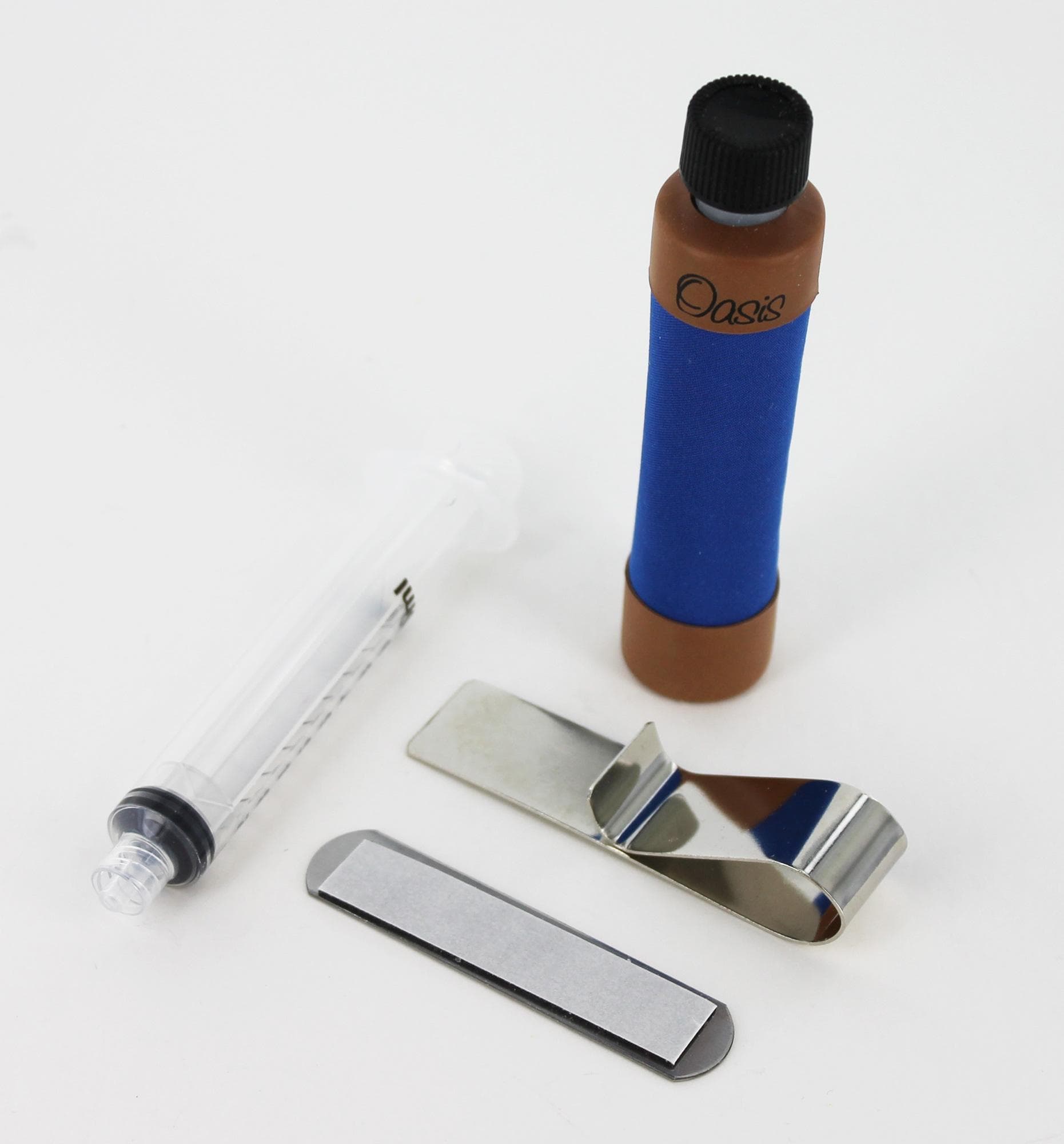 Oasis Case Humidifier: Protect & Humidify Your String Instrument